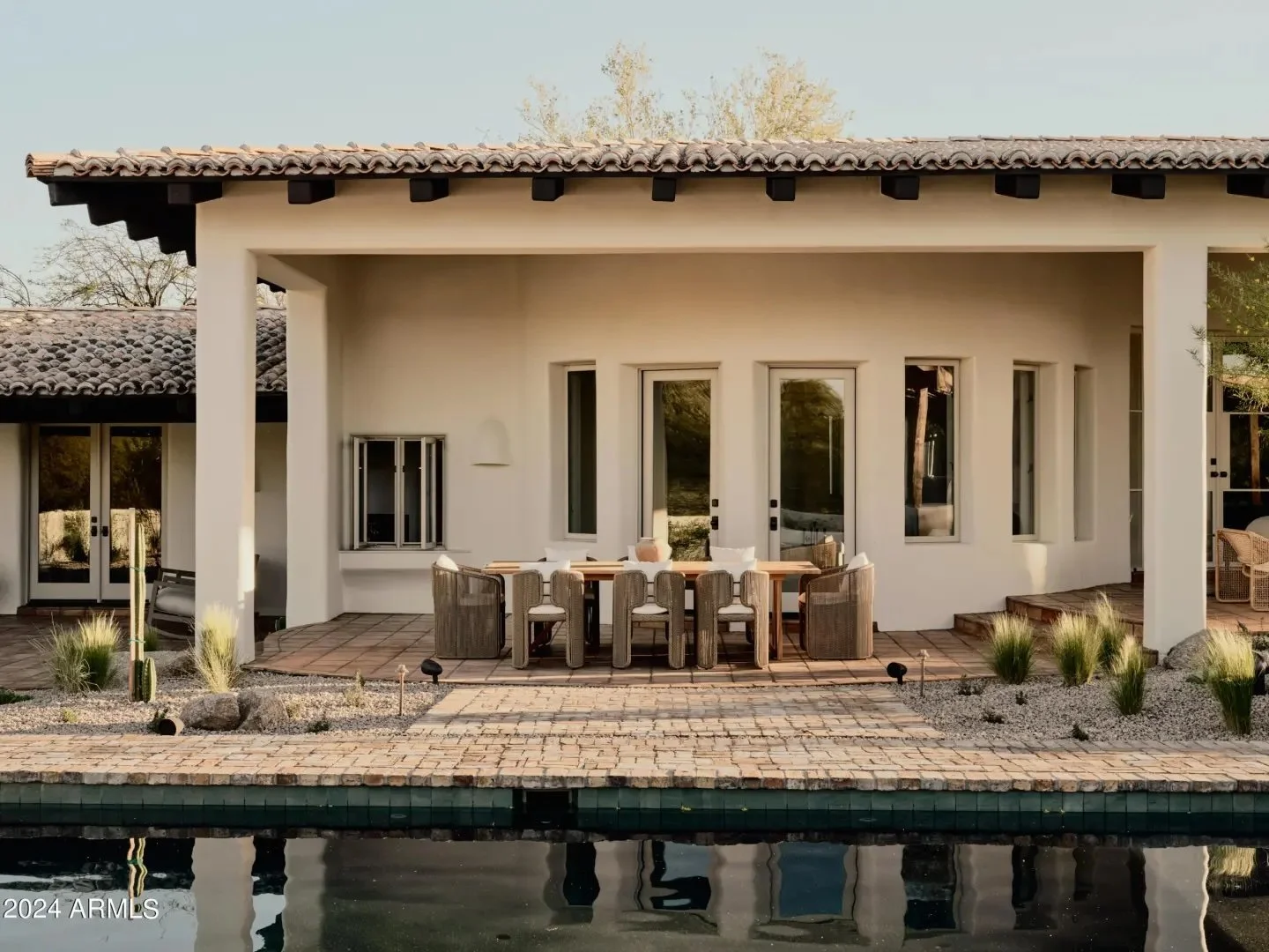 ARIZONA — Compass Luxury