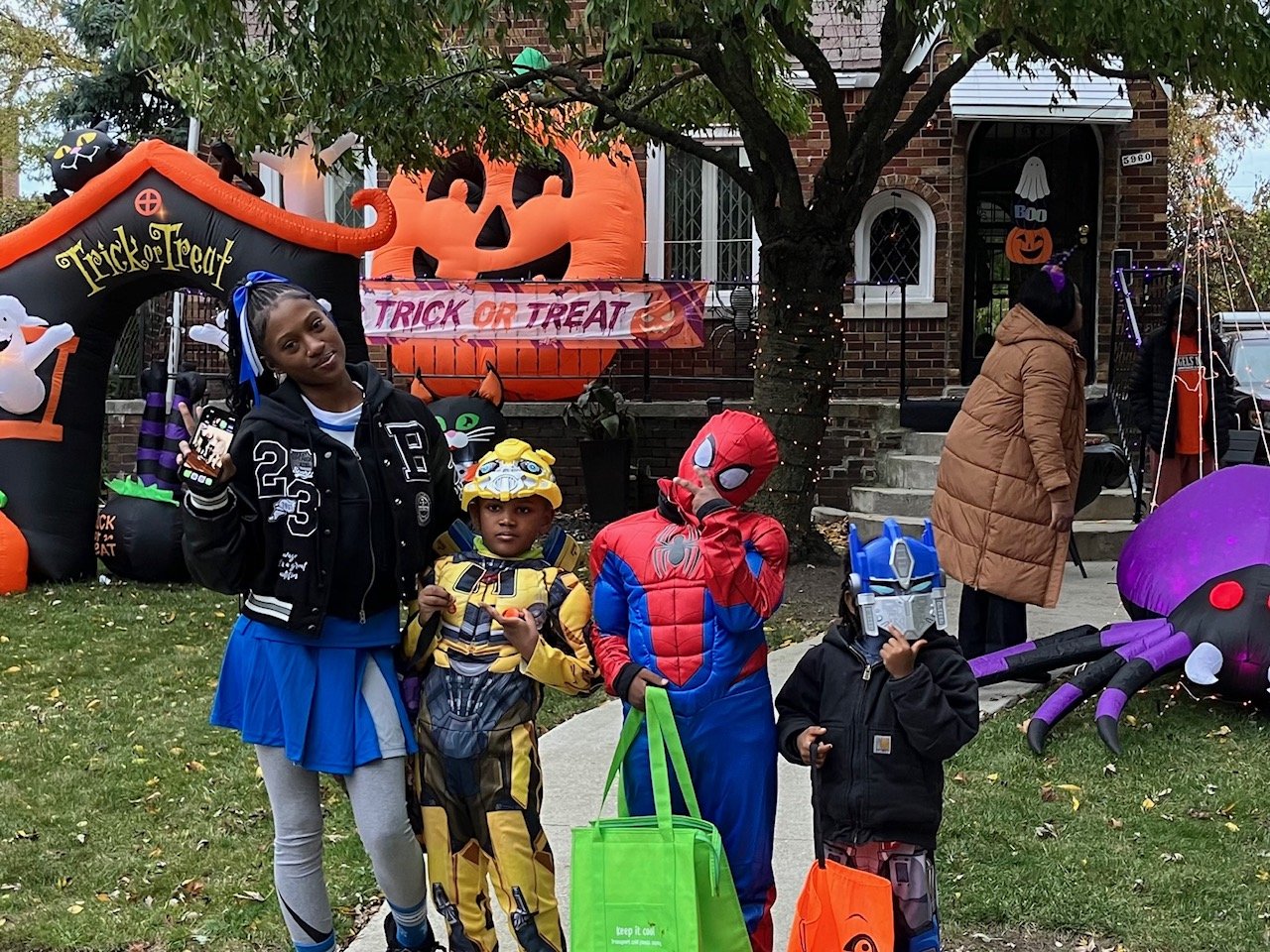 Audubon Block Club Keeps Halloween Tradition Alive — Morningside Detroit