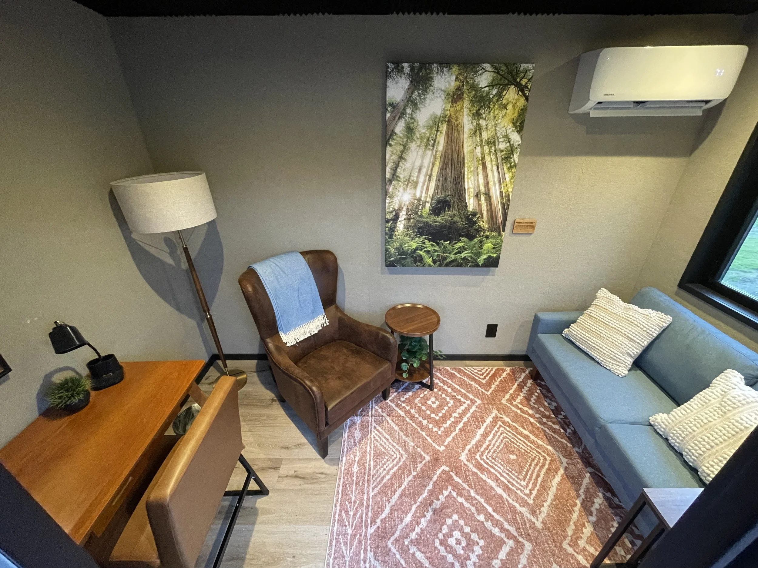 The Twelve backyard mini office pod | Mini Office backyard pods ...