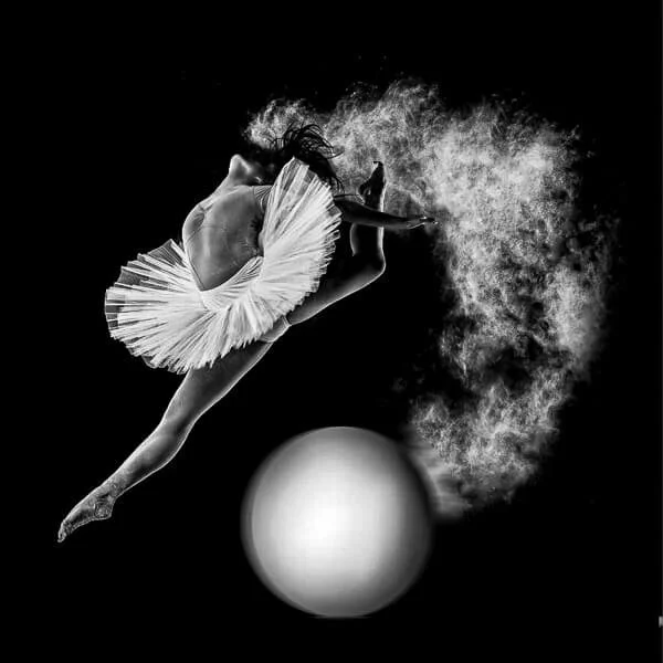 "World’s Best 55 Fine Art Ballet Photos" — Glen Allison