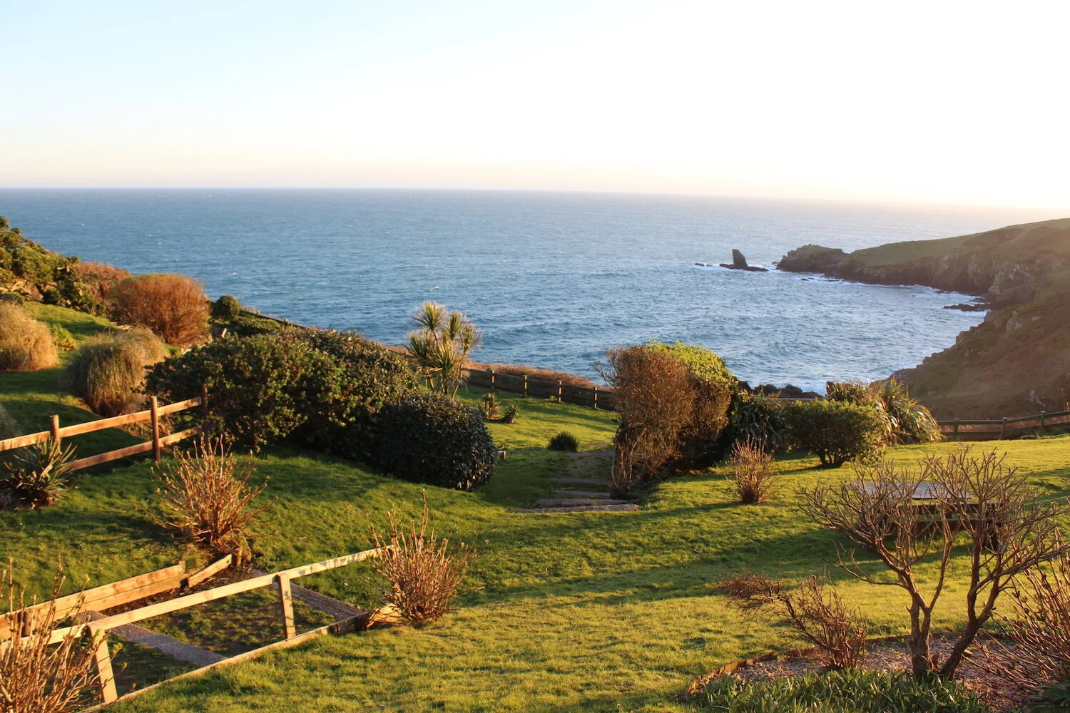 Contact | Housel Bay Hotel | Lizard Point | Cornwall — Housel Bay