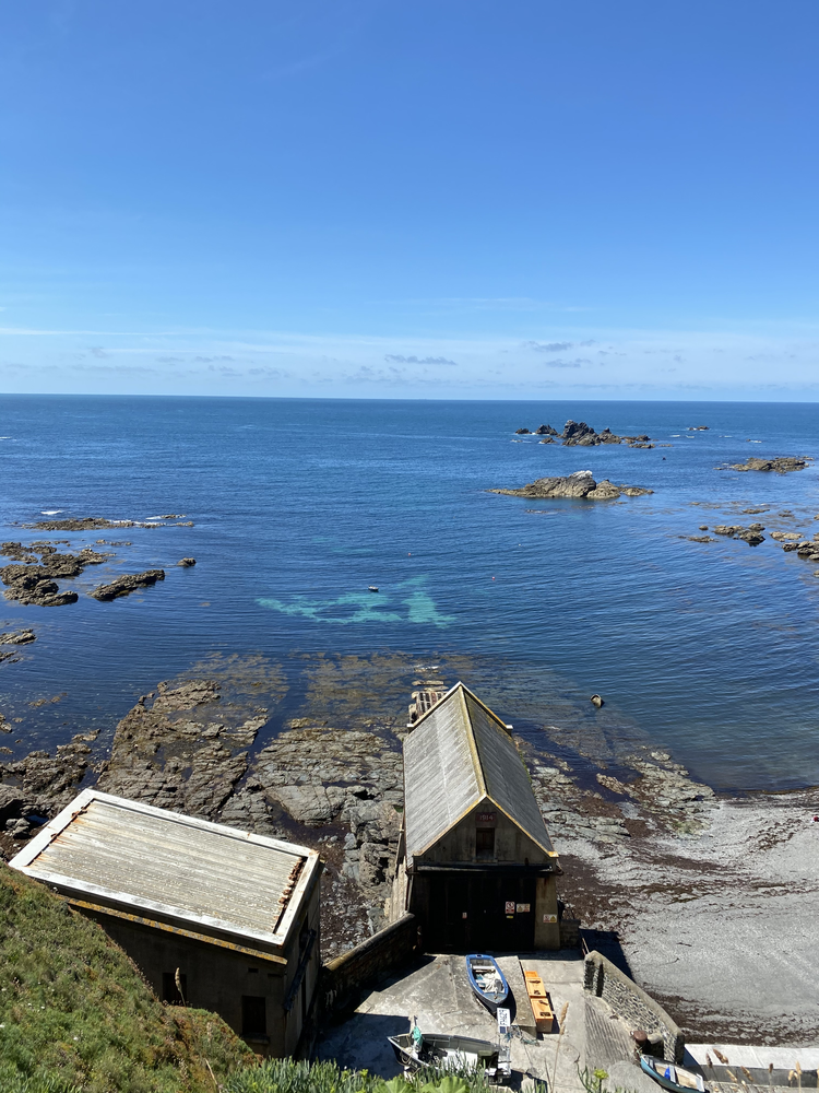 Lizard Peninsula | Things to do — Housel Bay