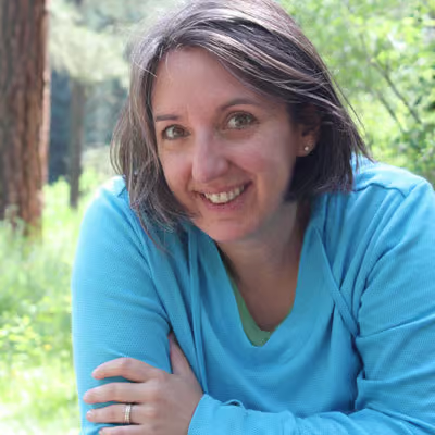 Our Team — Glowmundo