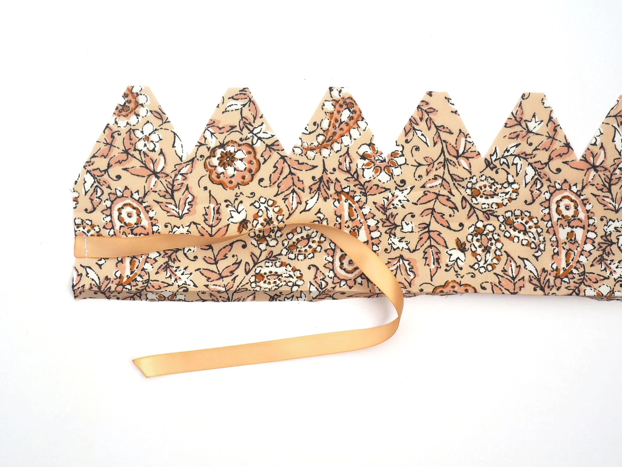 Crown tutorial — Pompom du Monde