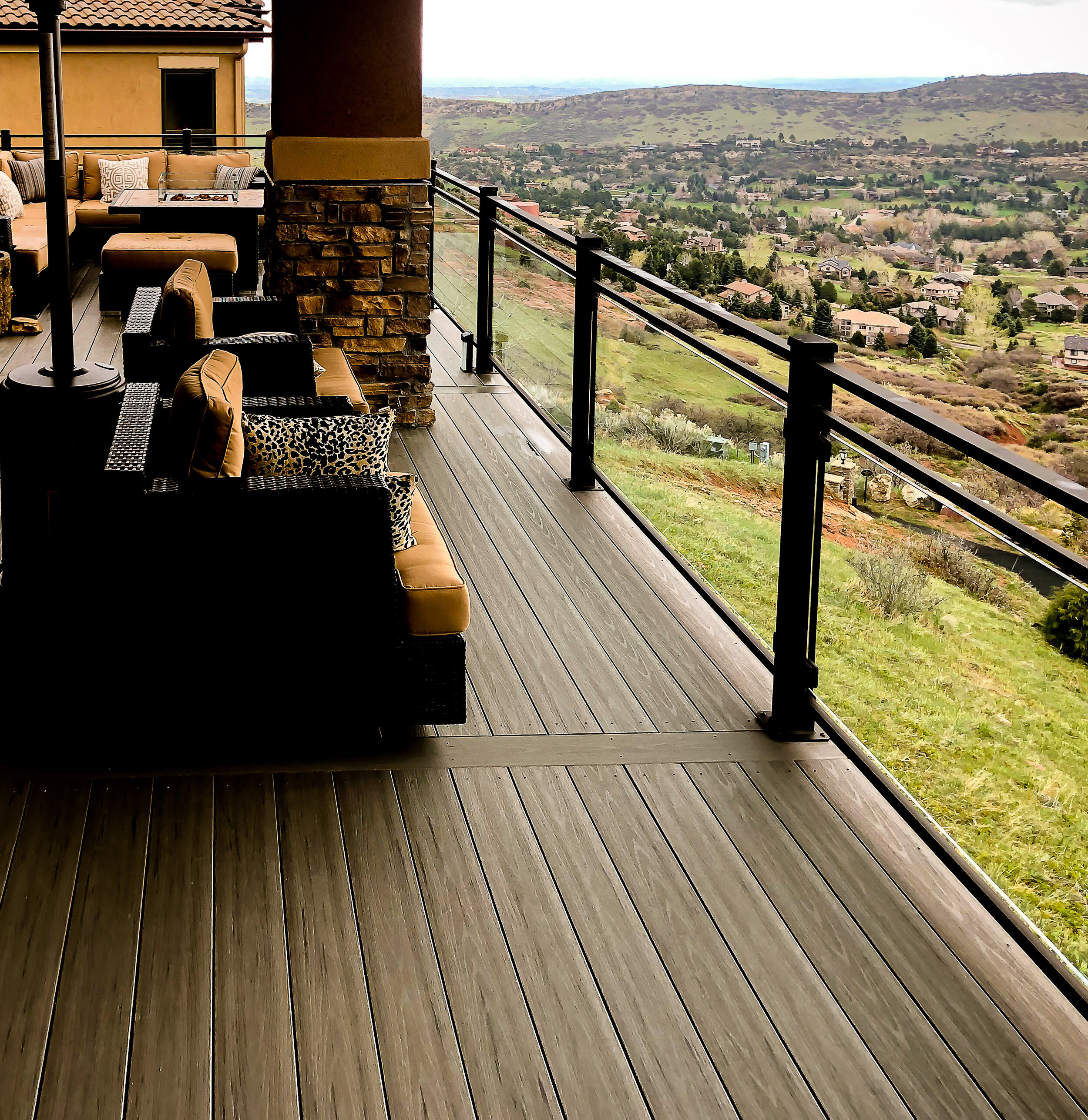 Denver Custom Decks | Premium Decks & Pergolas