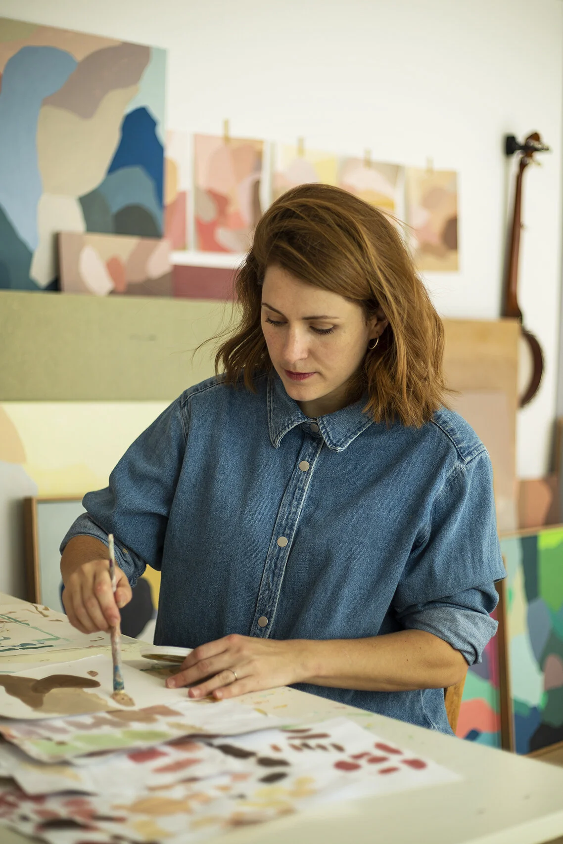 Andrea is a contemporary emerging artist and painter