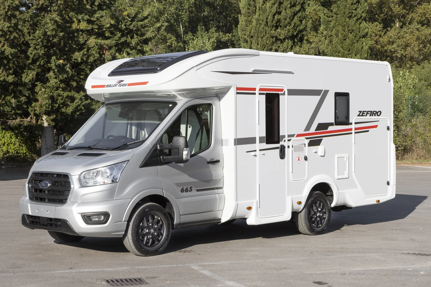 4B 2024 RT Zefiro 665 — Peter Roberts Motorhomes & Caravans