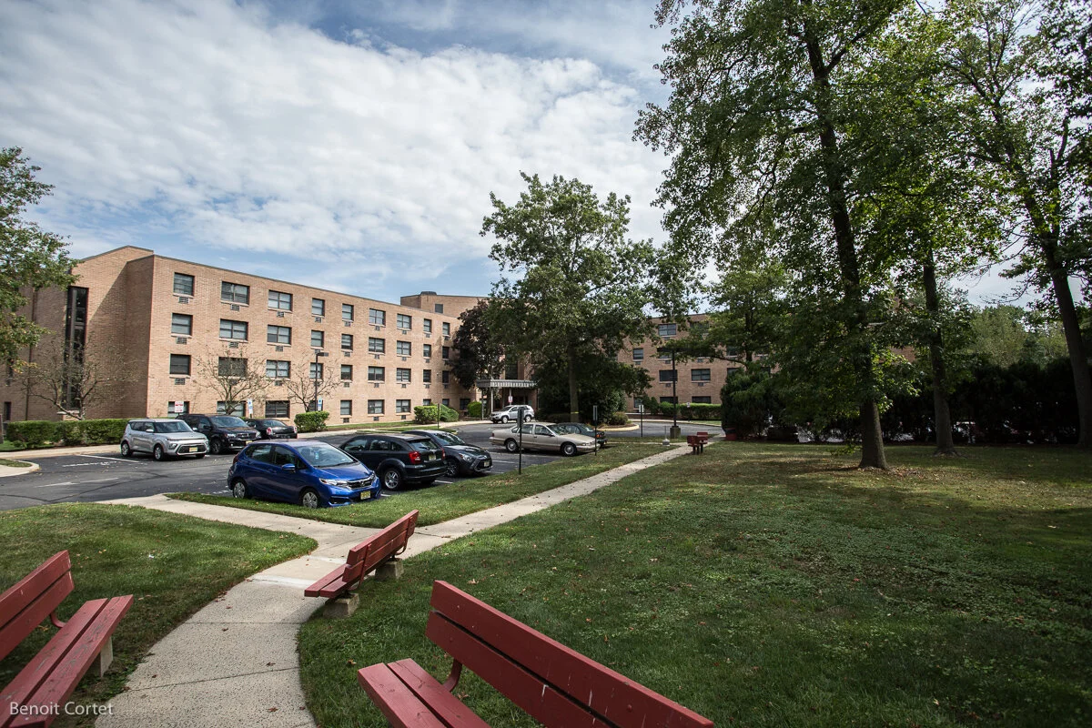 Lawrence Plaza Apartments — Westgate