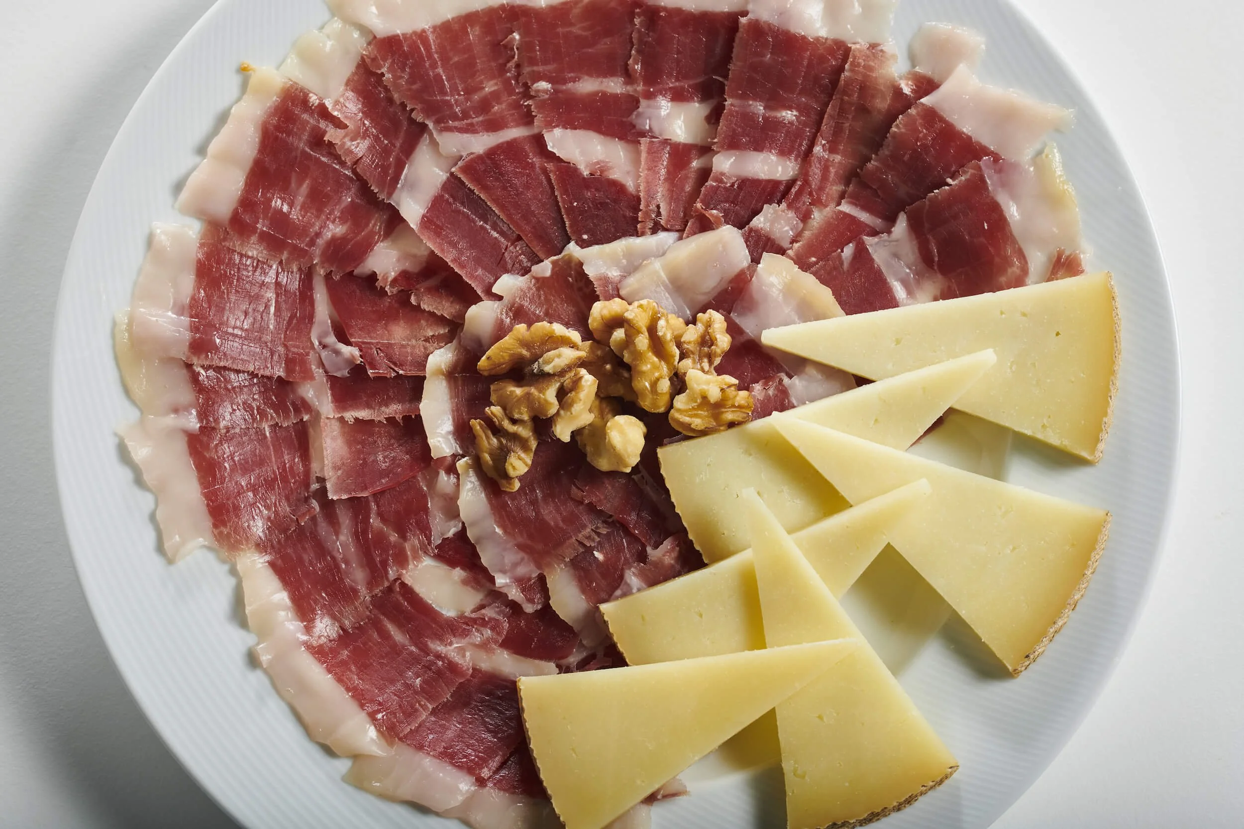 Manchego History, Styles & Pairings | The Cheese Professor