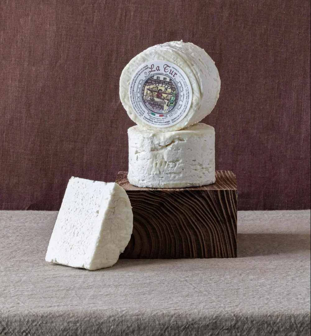 A Cheese Pro’s 5 Ultimate Holiday Cheeses | Süt Yoğurt