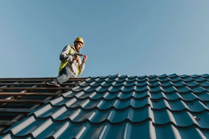 7 Incredible Hacks to Hire a Reputable Roofing Contractor