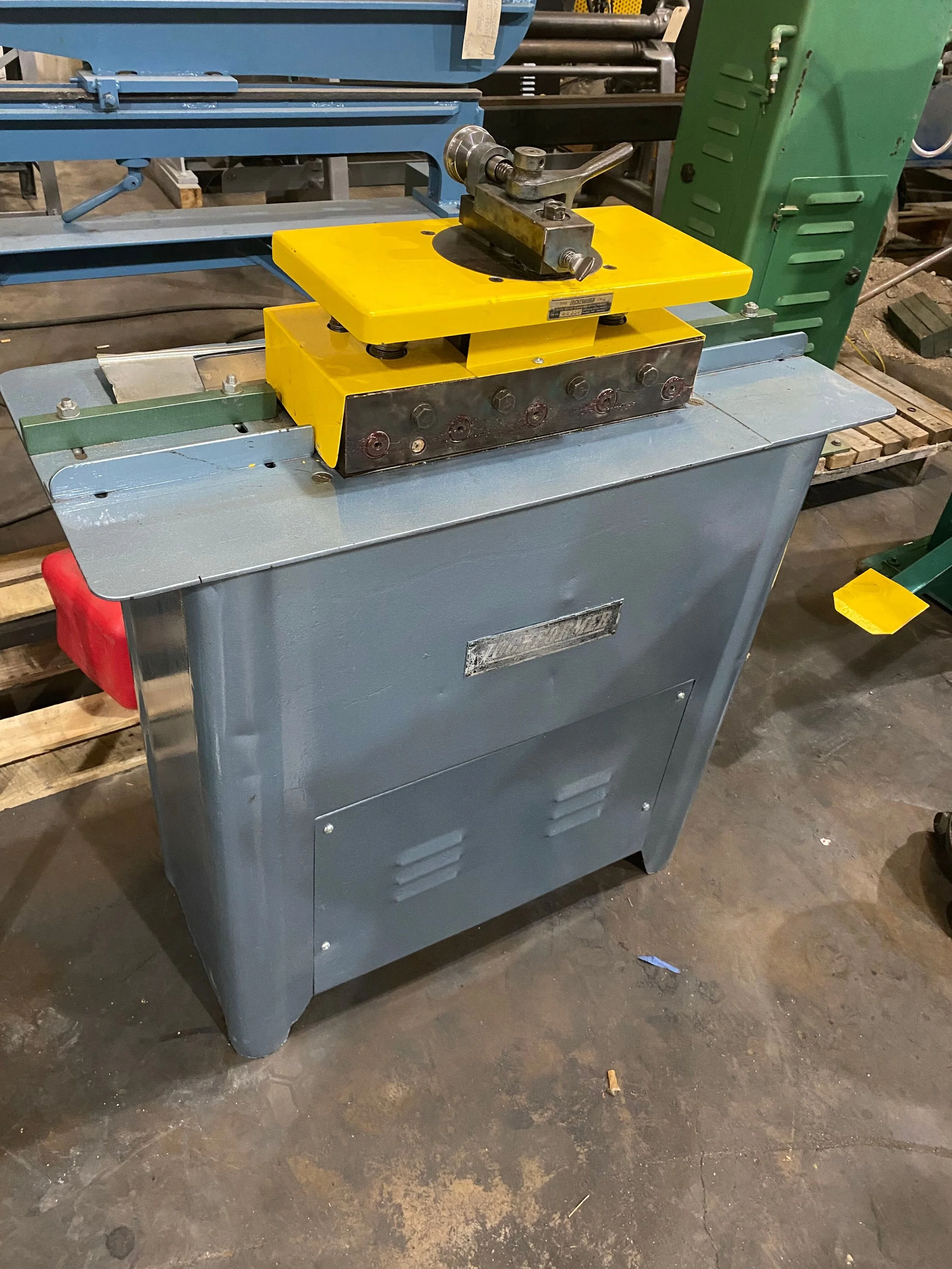 LOCKFORMER 20GA PITTSBURGH MACHINE — Red River Machinery Inc