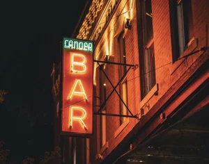 Lander Bar