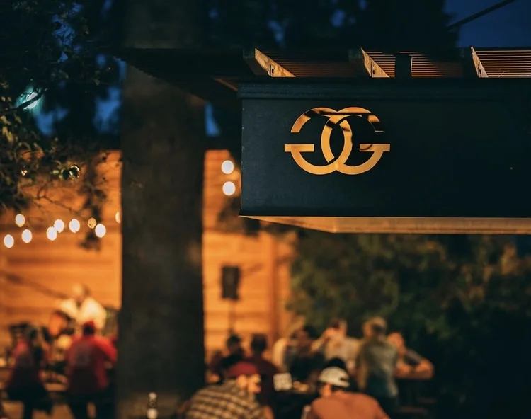 Lander Bar