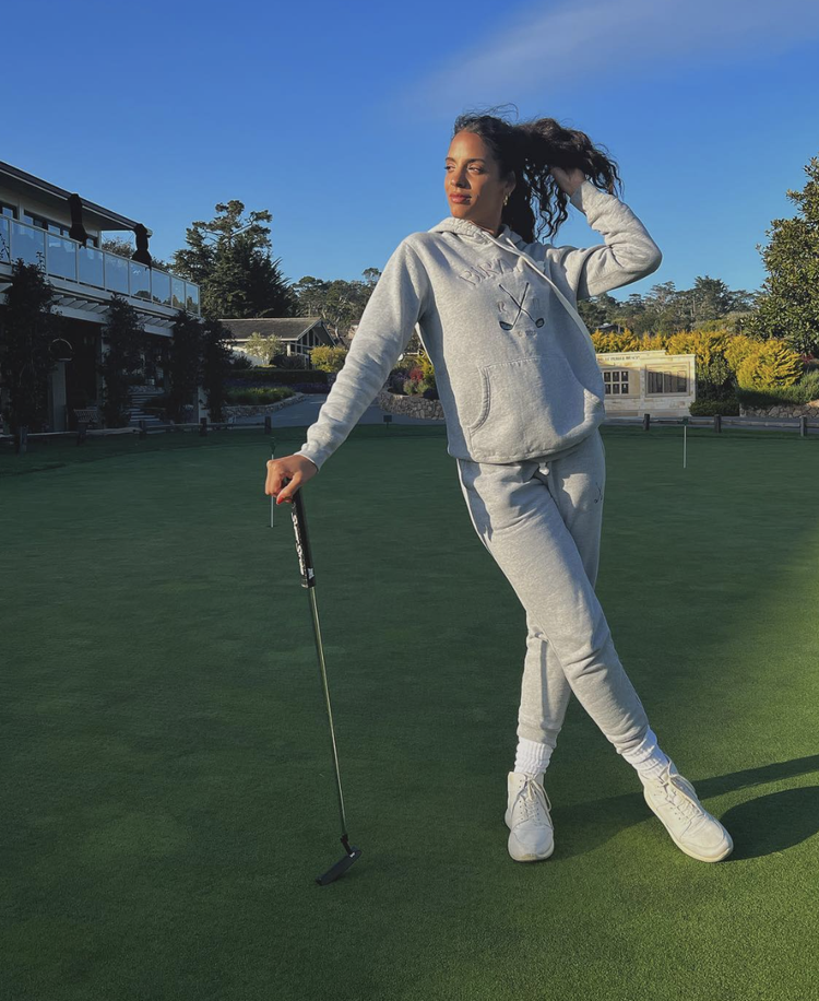 10 Golf Babes Who Will Inspire You To Pick Up and Play The Sport ...