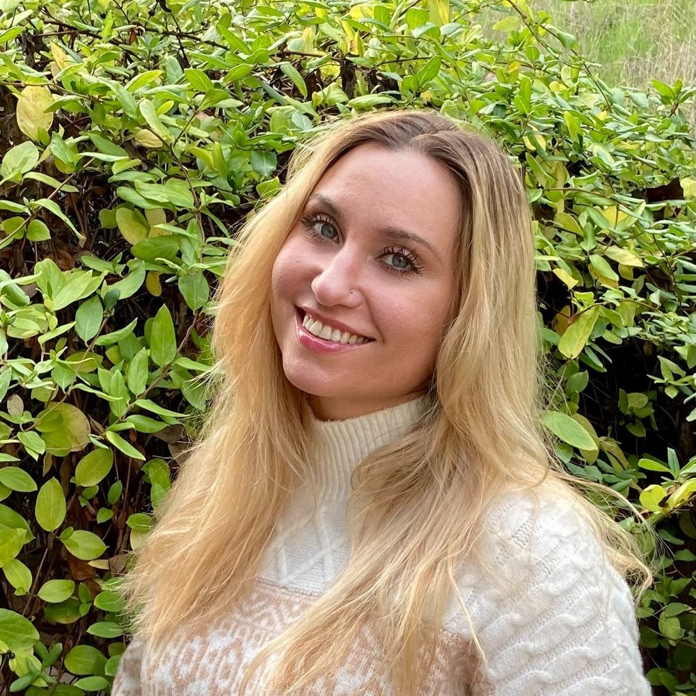 Dina bio — Joyscape Therapy