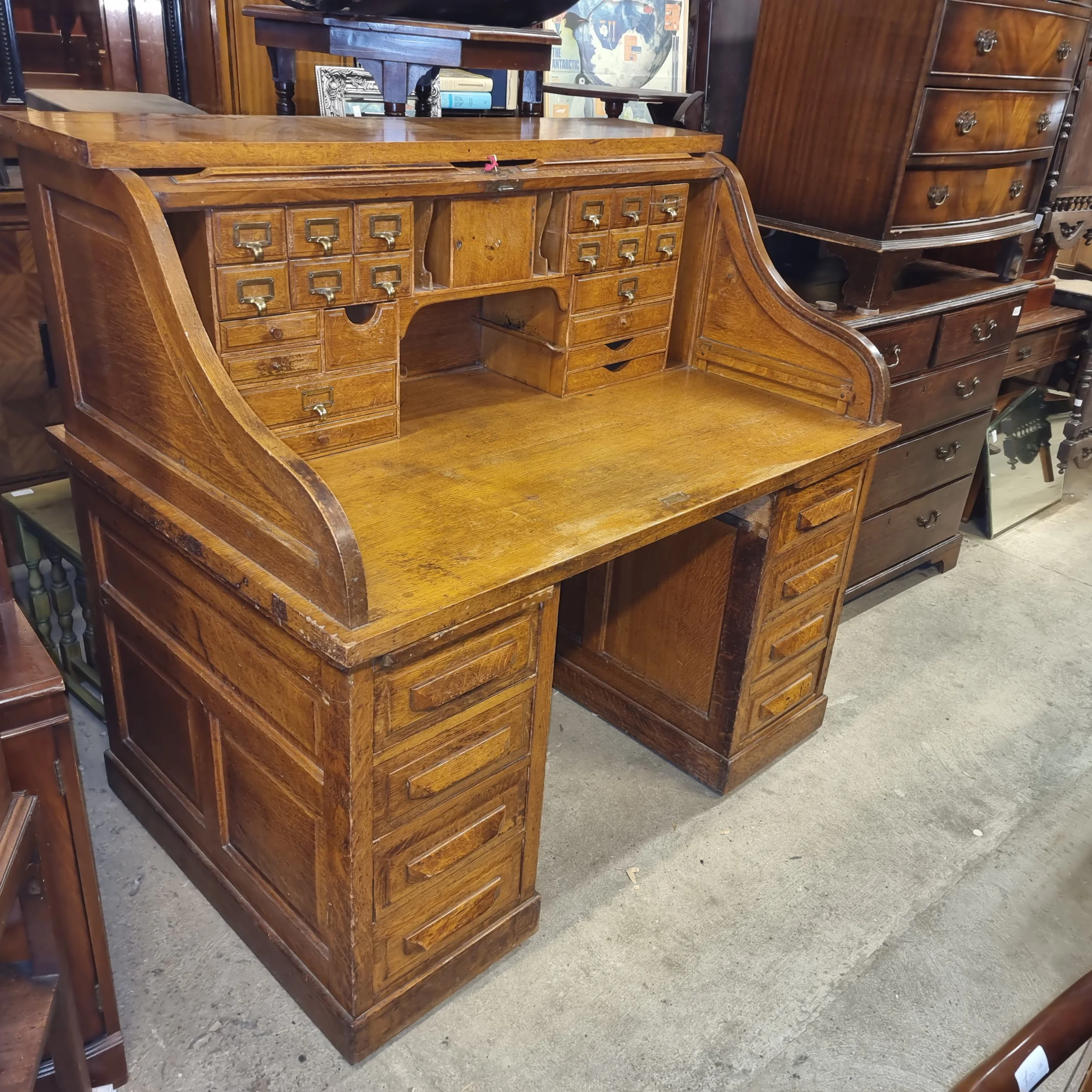 Desks — RG Scott Furniture Mart