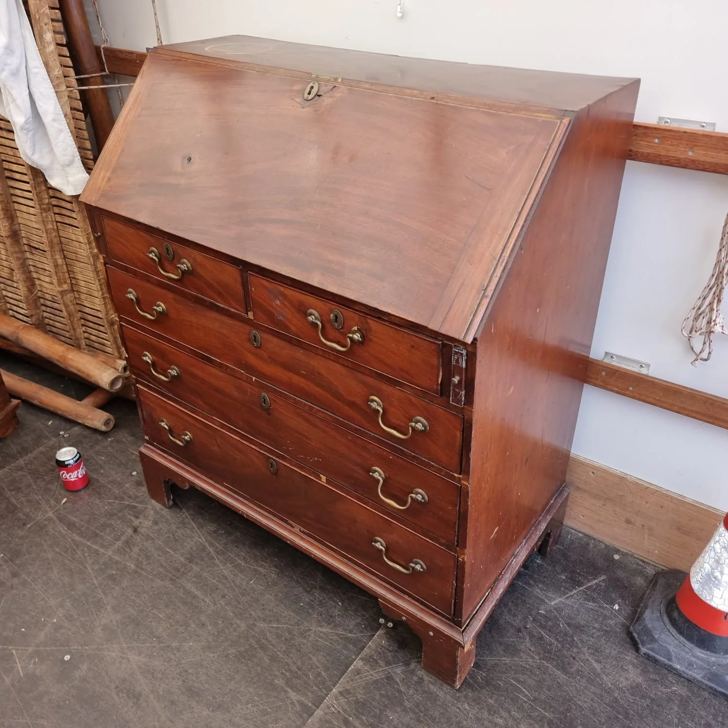 Desks — RG Scott Furniture Mart