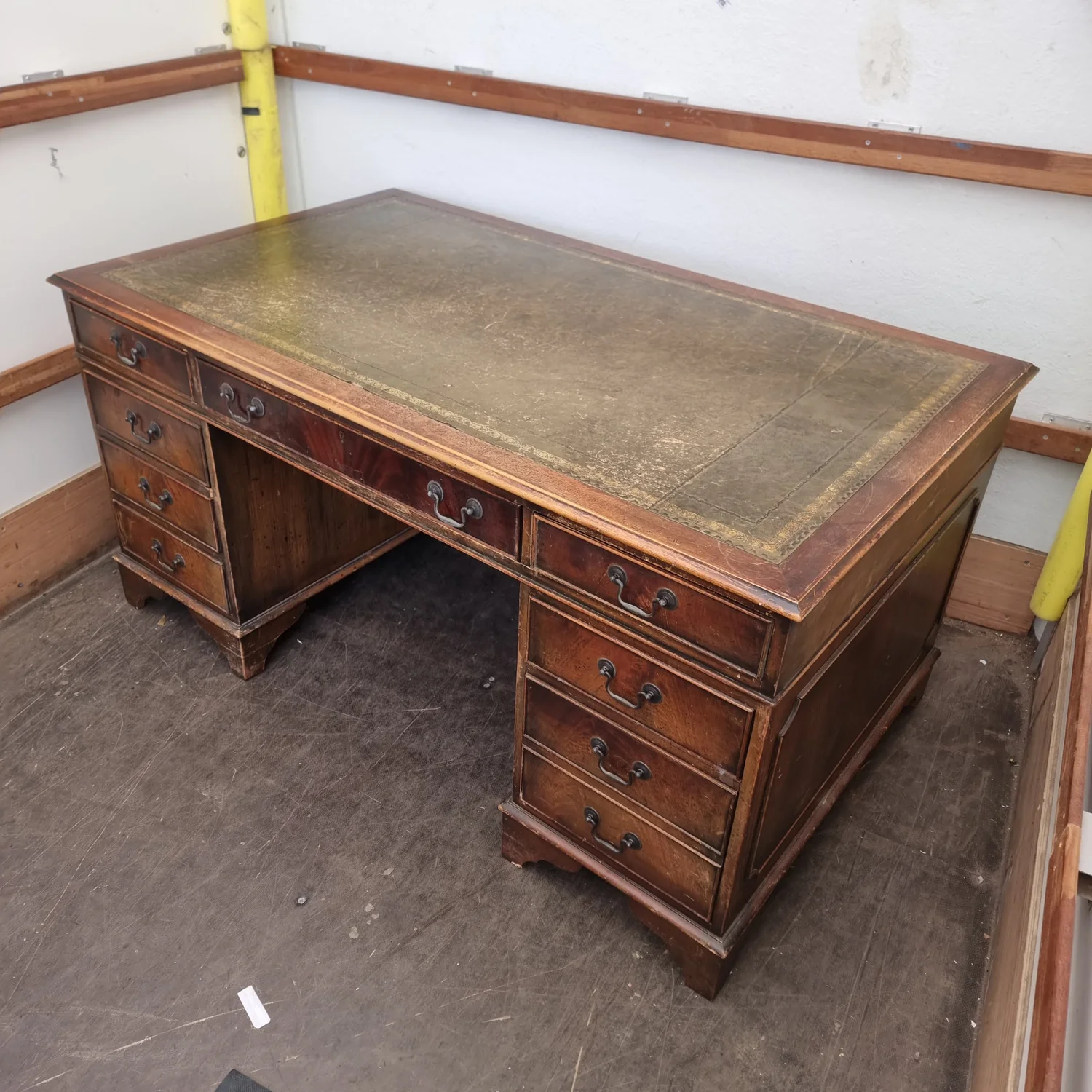 Desks — RG Scott Furniture Mart