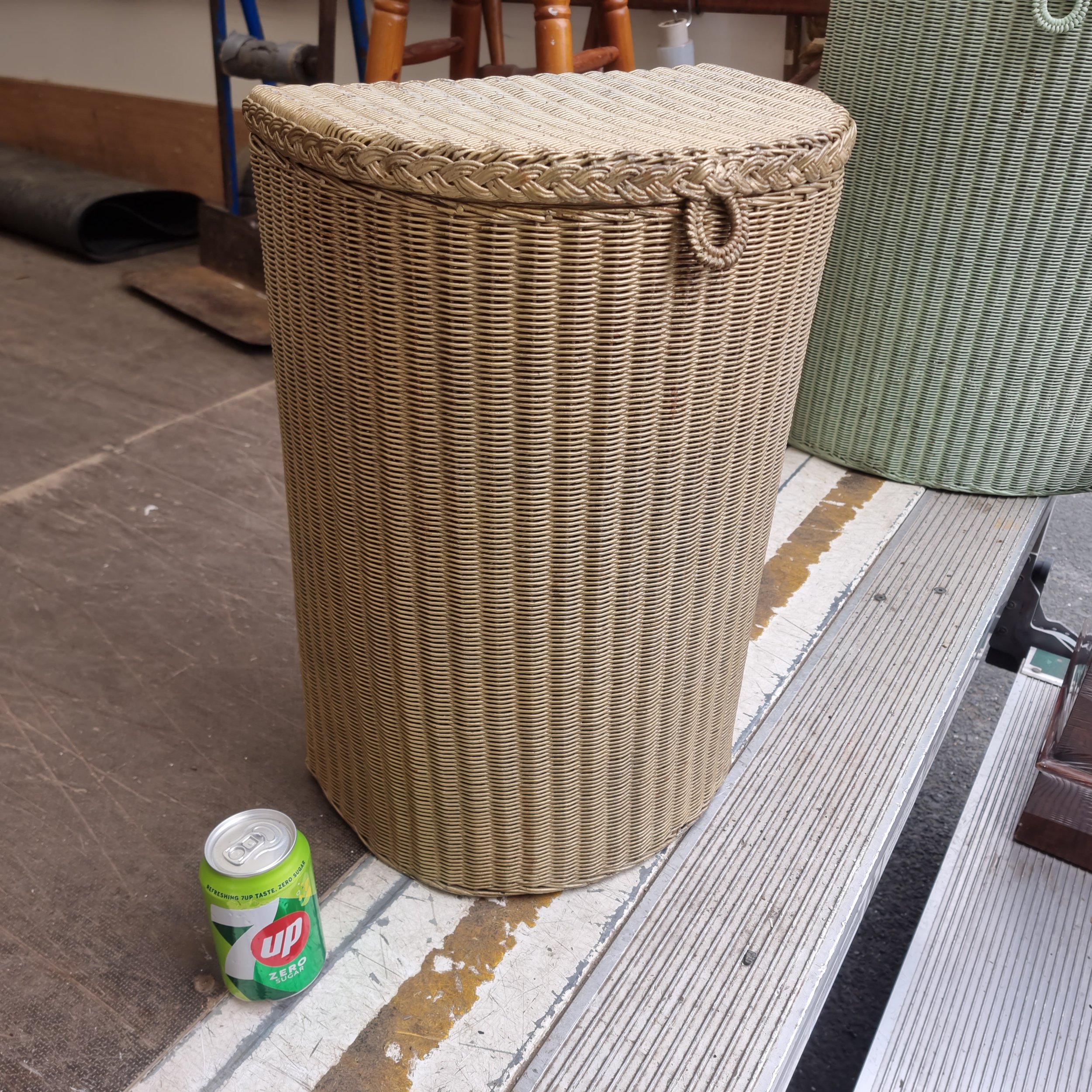 £35 white corner Lloyd loom basket (4) — RG Scott Furniture Mart