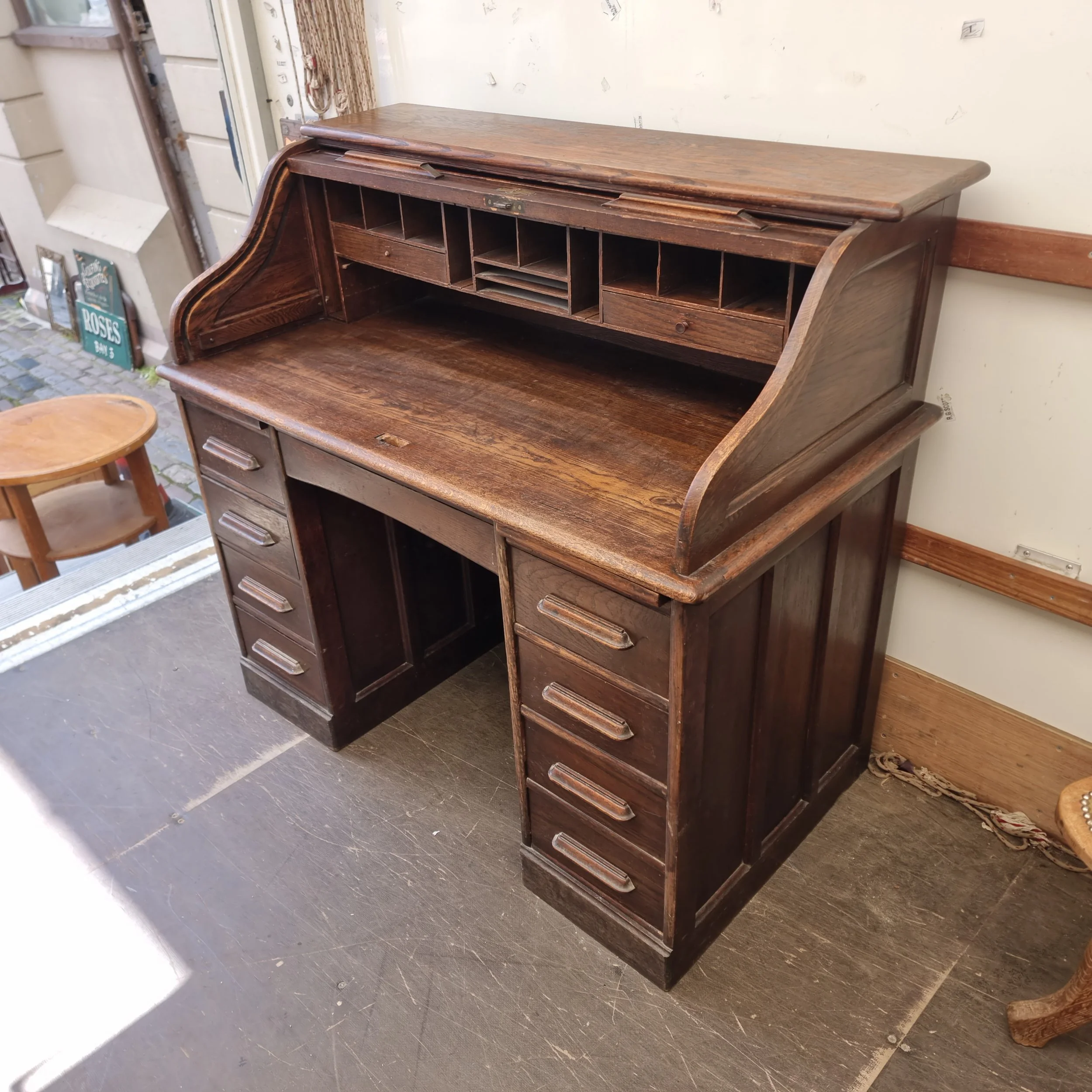 Desks — RG Scott Furniture Mart