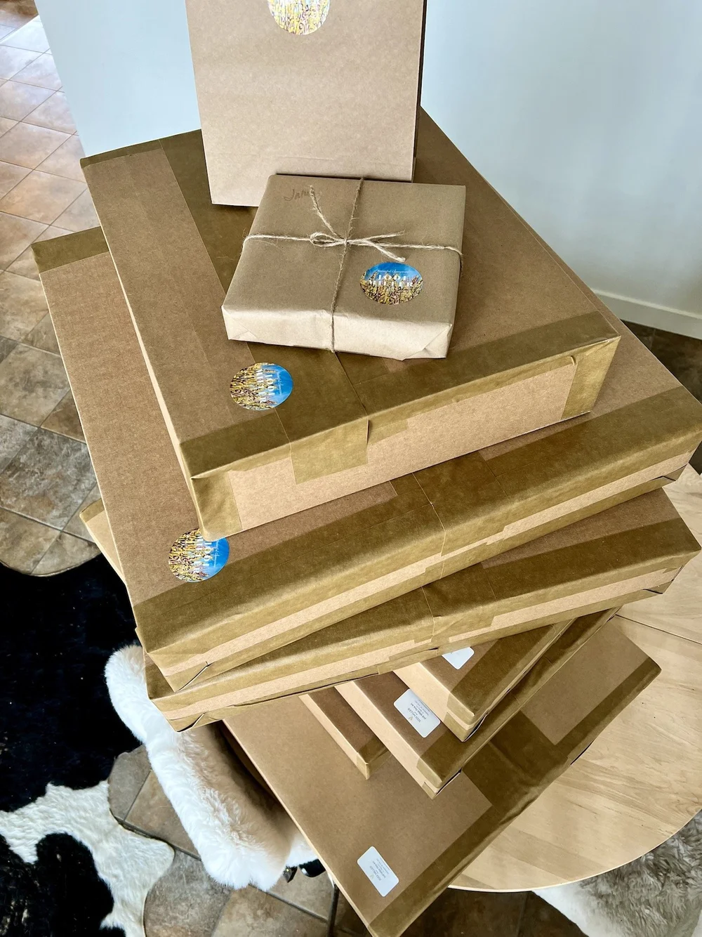 Packing artwork: Adding that special touch — ARTWRK/