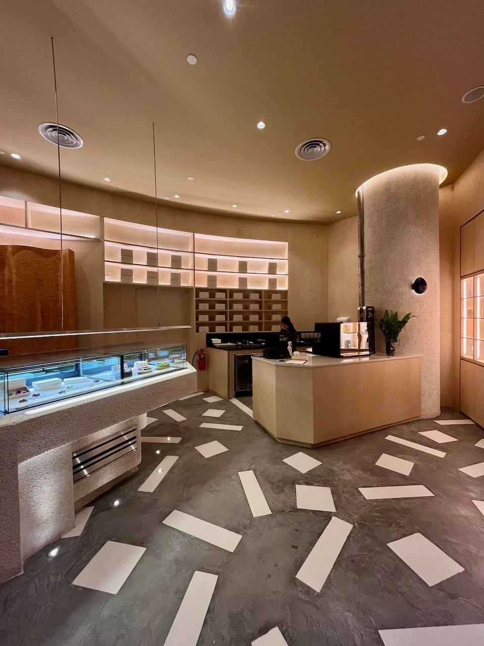 Nesuto Review: Second Outlet At Jewel Offering New Cakes And Bonbons — NANI?! なに - Singapore's ...