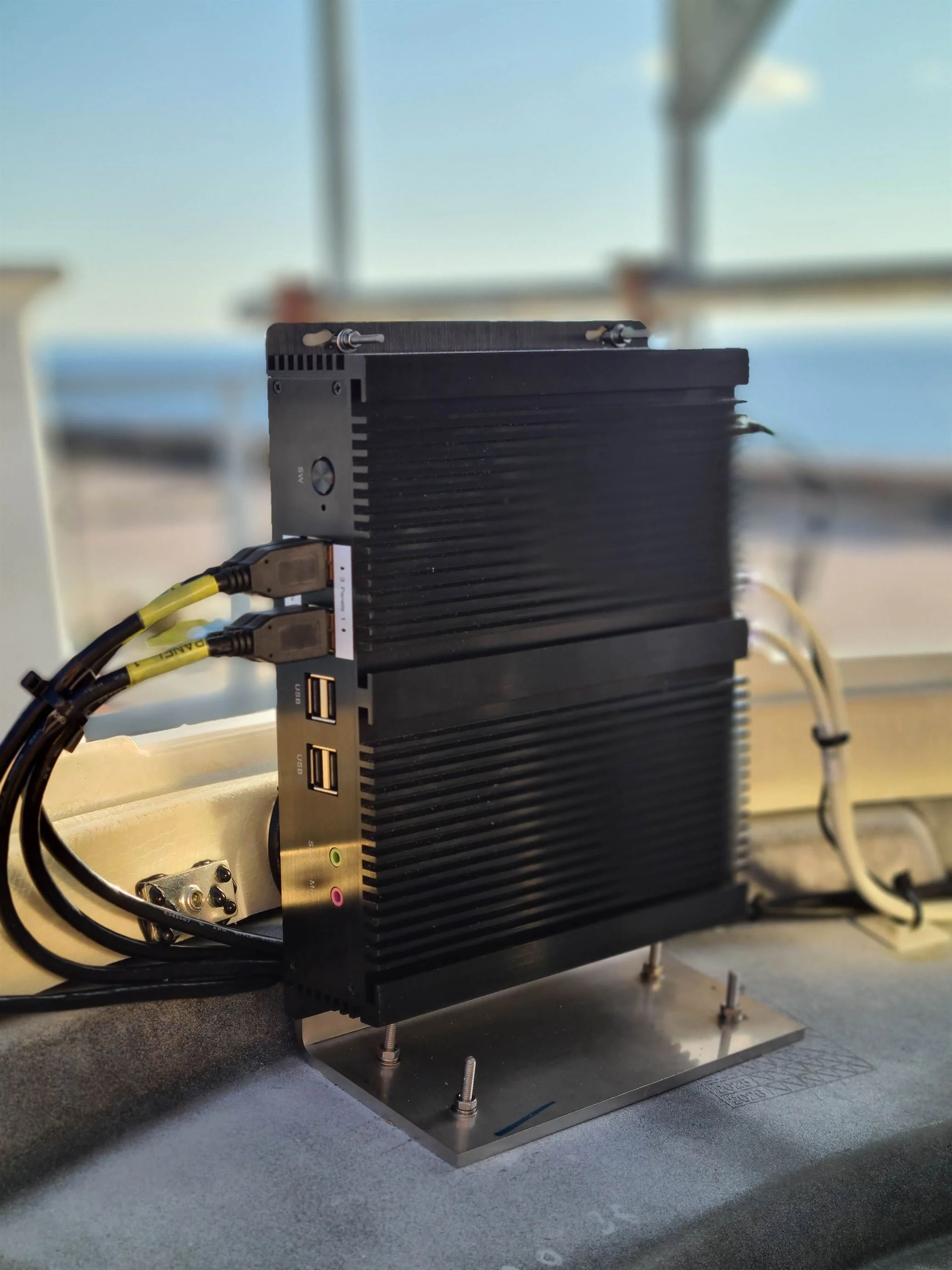 M/Y Persefoni 2021 Meridian 5G Installation (Within Dome) — MES YACHTING