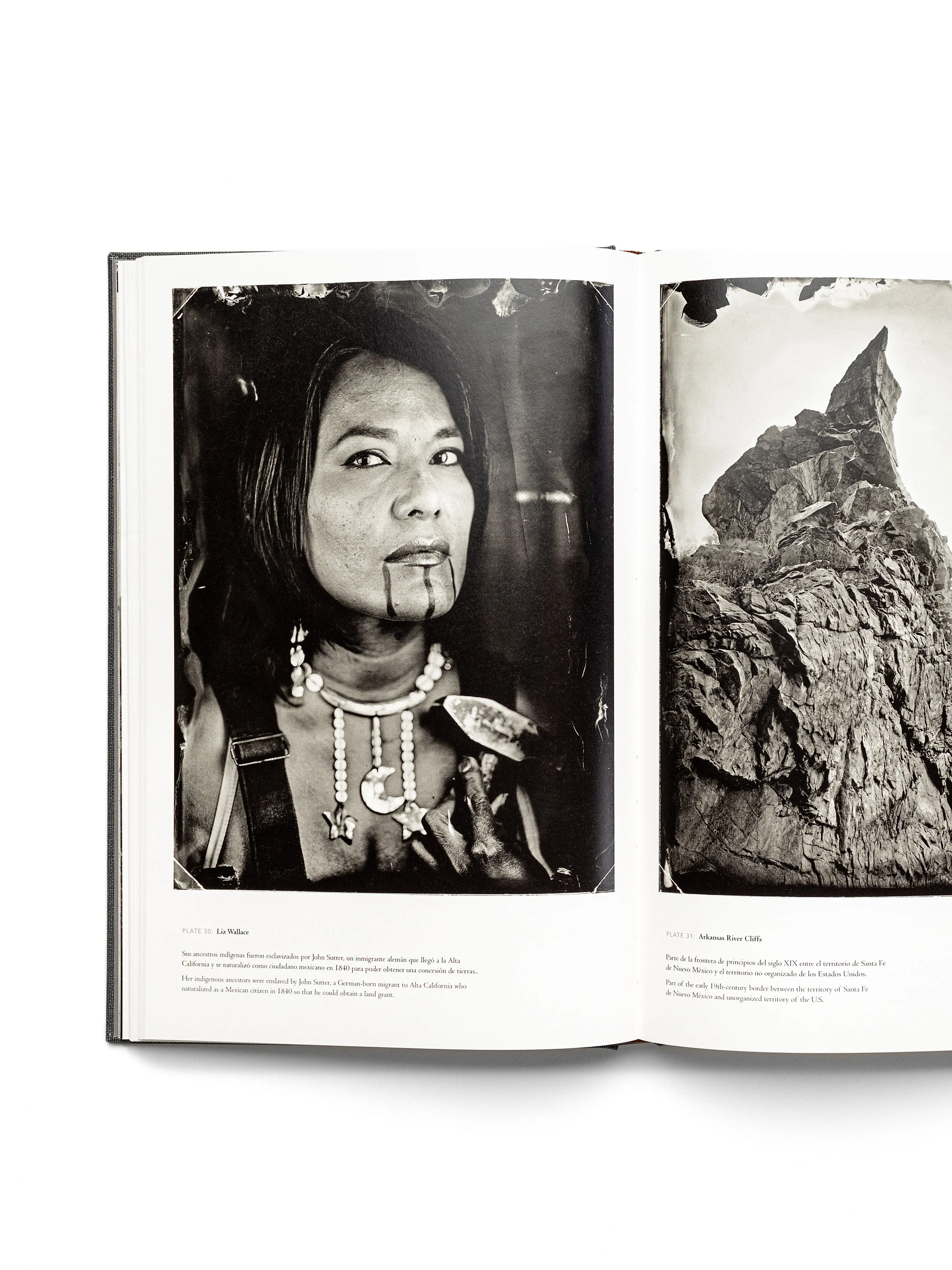 Tomas van Houtryve: Lines and Lineage — Radius Books