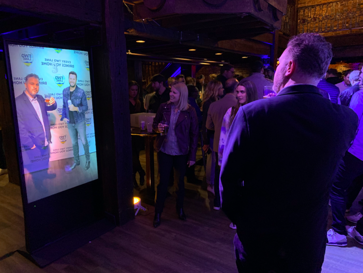 INDE's latest AR photo booth lets fans celebrate Luke Bryan's tour and ...