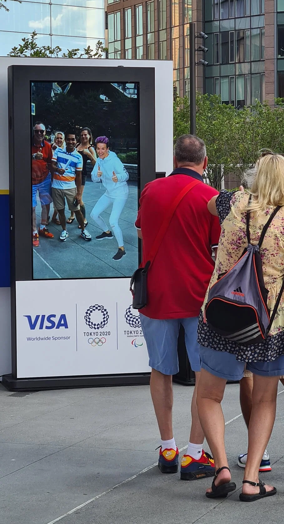 Visa HeroMirror AR Kiosks Transform Olympics Fan Engagement — INDE ...