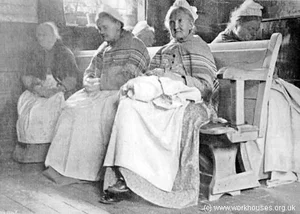 What to Wear? The Clothes of Victorian Working-Class Women — Eternal ...