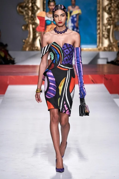The Art of Picasso in Moschino’s SS20 Collection — Eternal Goddess