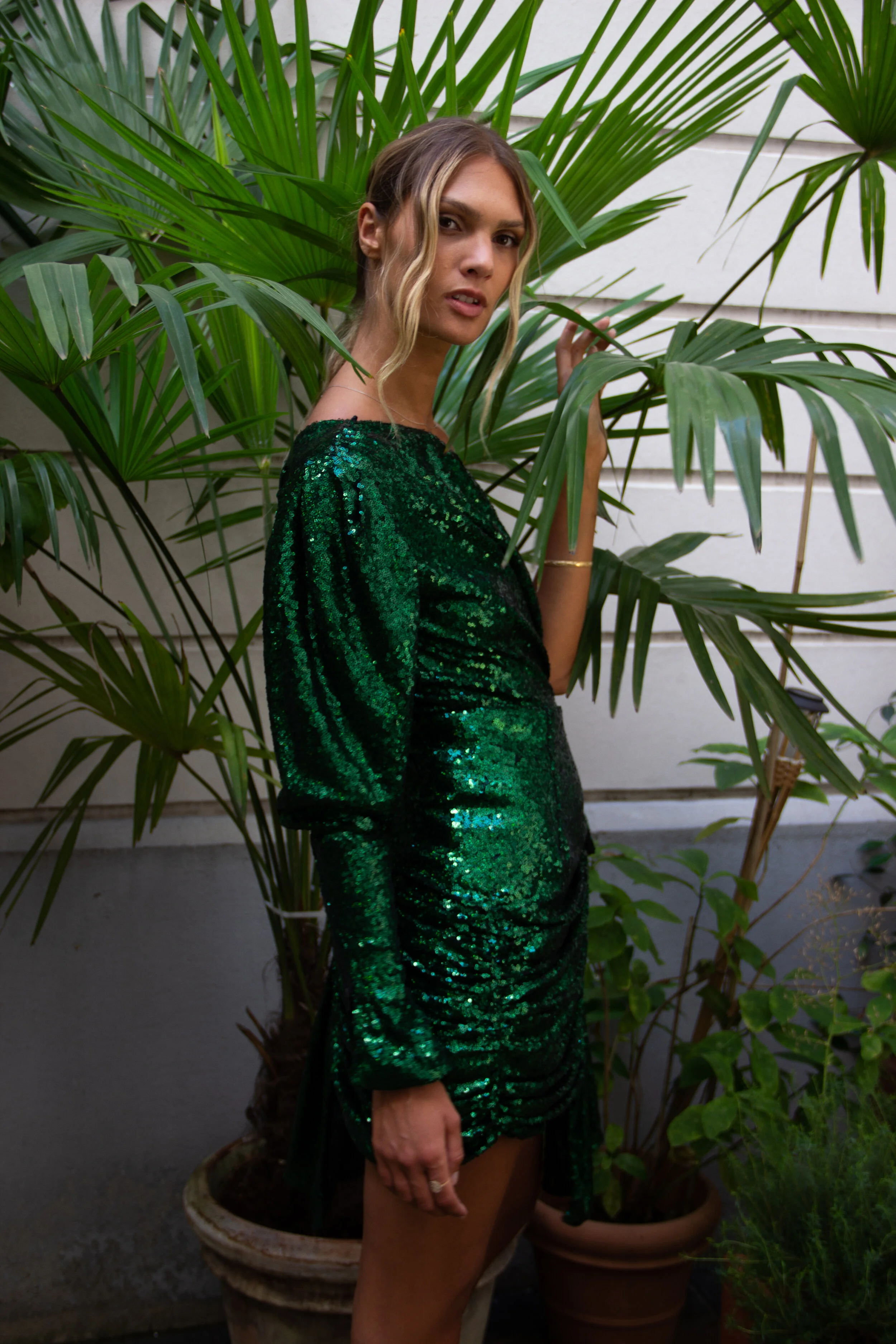 ROBE MURDER ON THE DANCEFLOOR ARLINGTON 16 — LES PRÊTEUSES