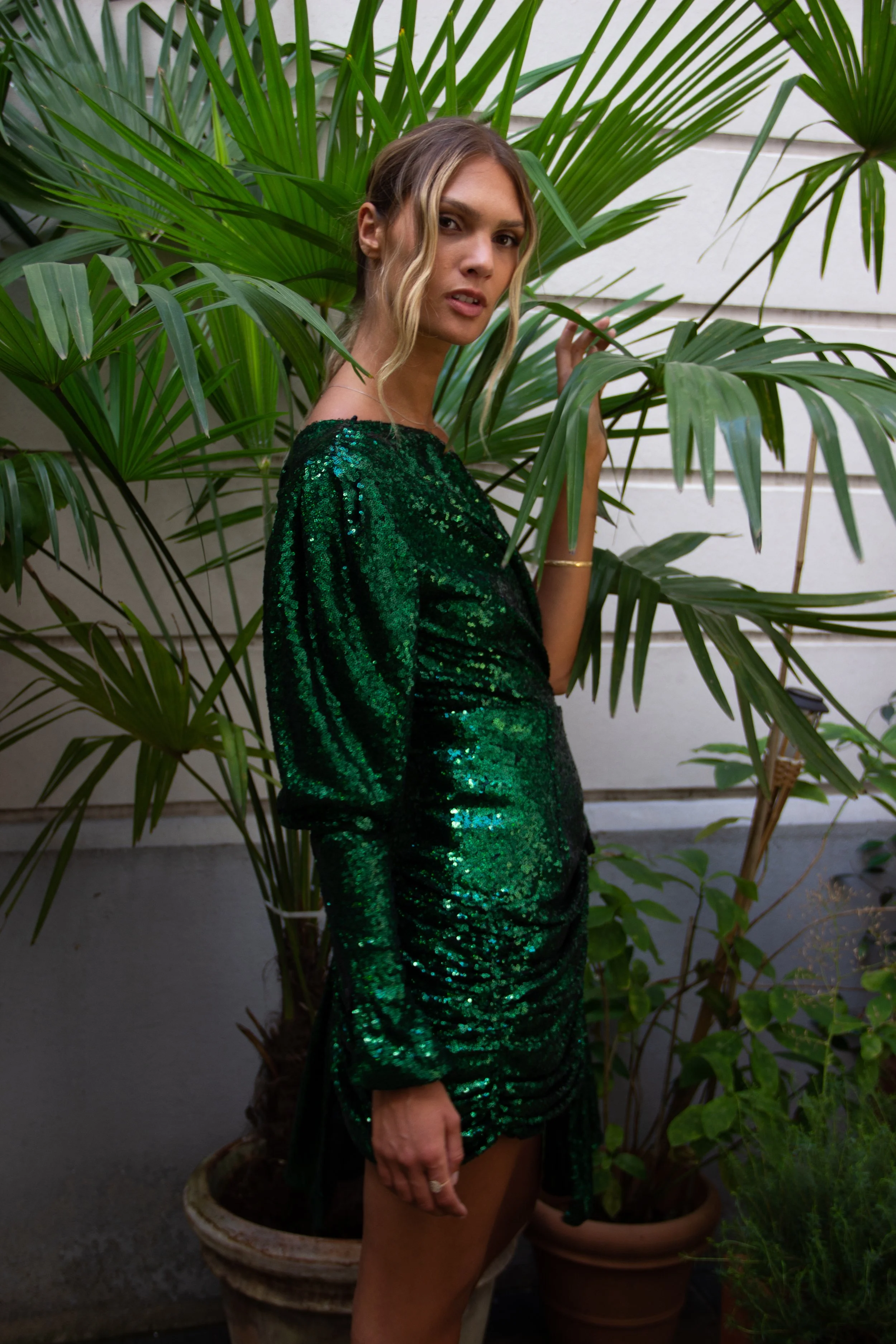 ROBE MURDER ON THE DANCEFLOOR ARLINGTON 16 — LES PRÊTEUSES