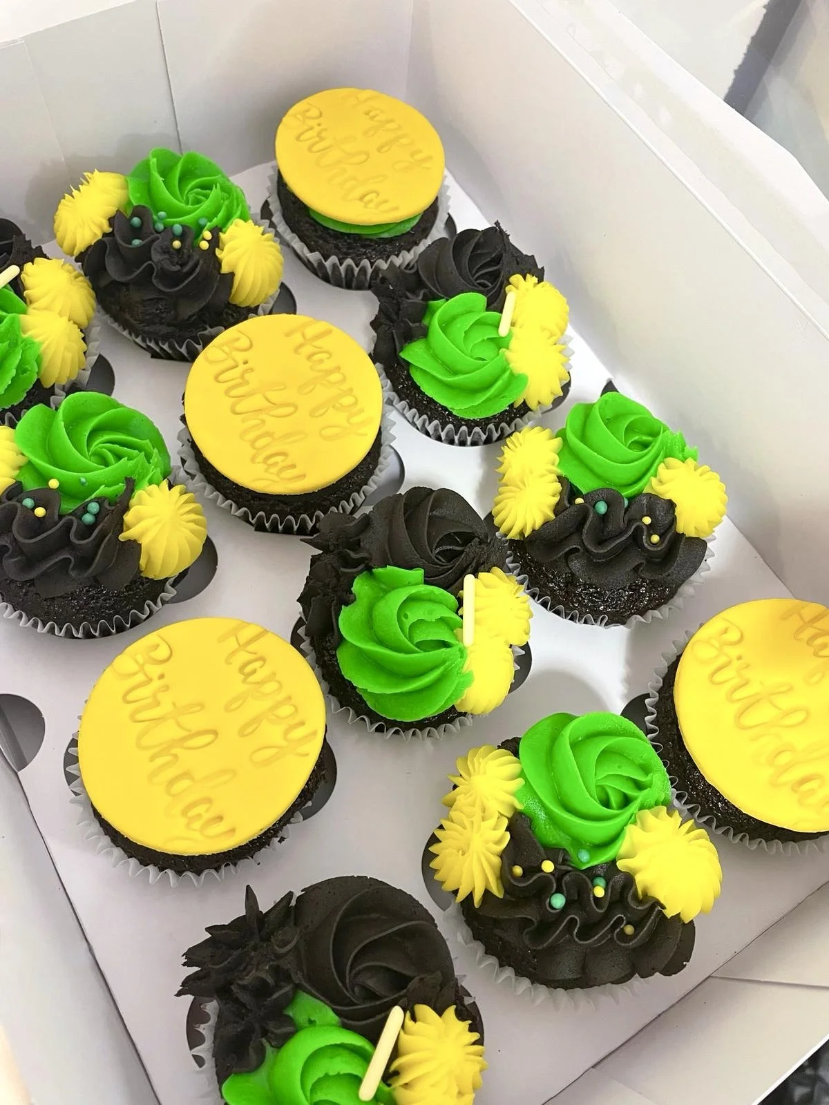 Hey Little Cupcake Manchester - Cupcakes, Brownies, Cakes, Cookies