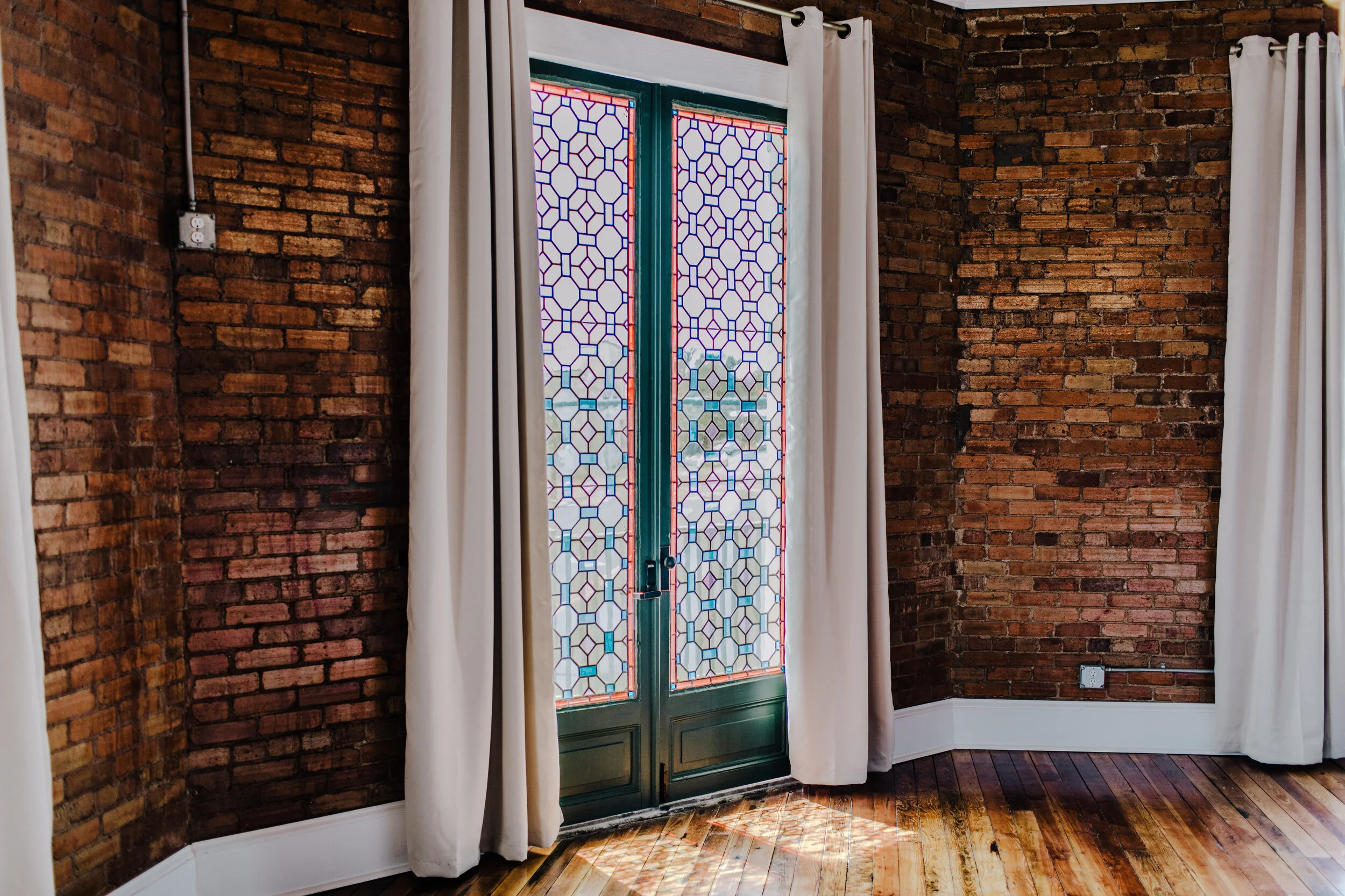 The Green Suite — The Willis Park Hotel