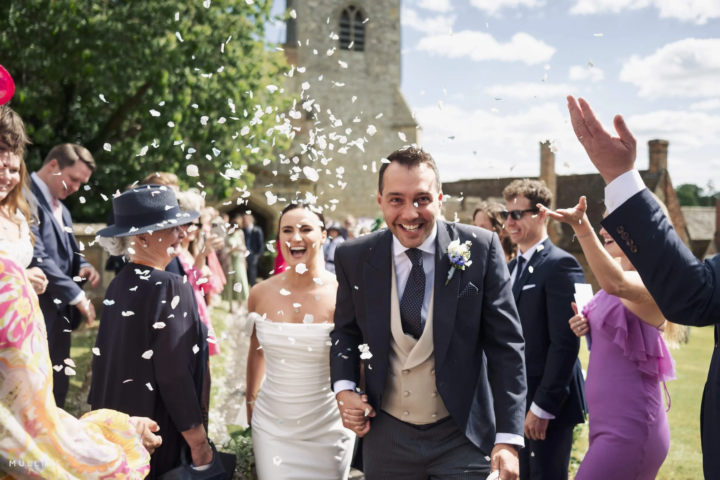 Crooked Billet Stoke Row Wedding - Emily & Sam