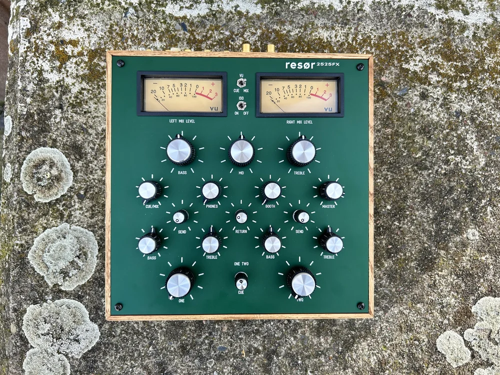 resør electronics - Rotary DJ Mixers handcrafted in Berlin