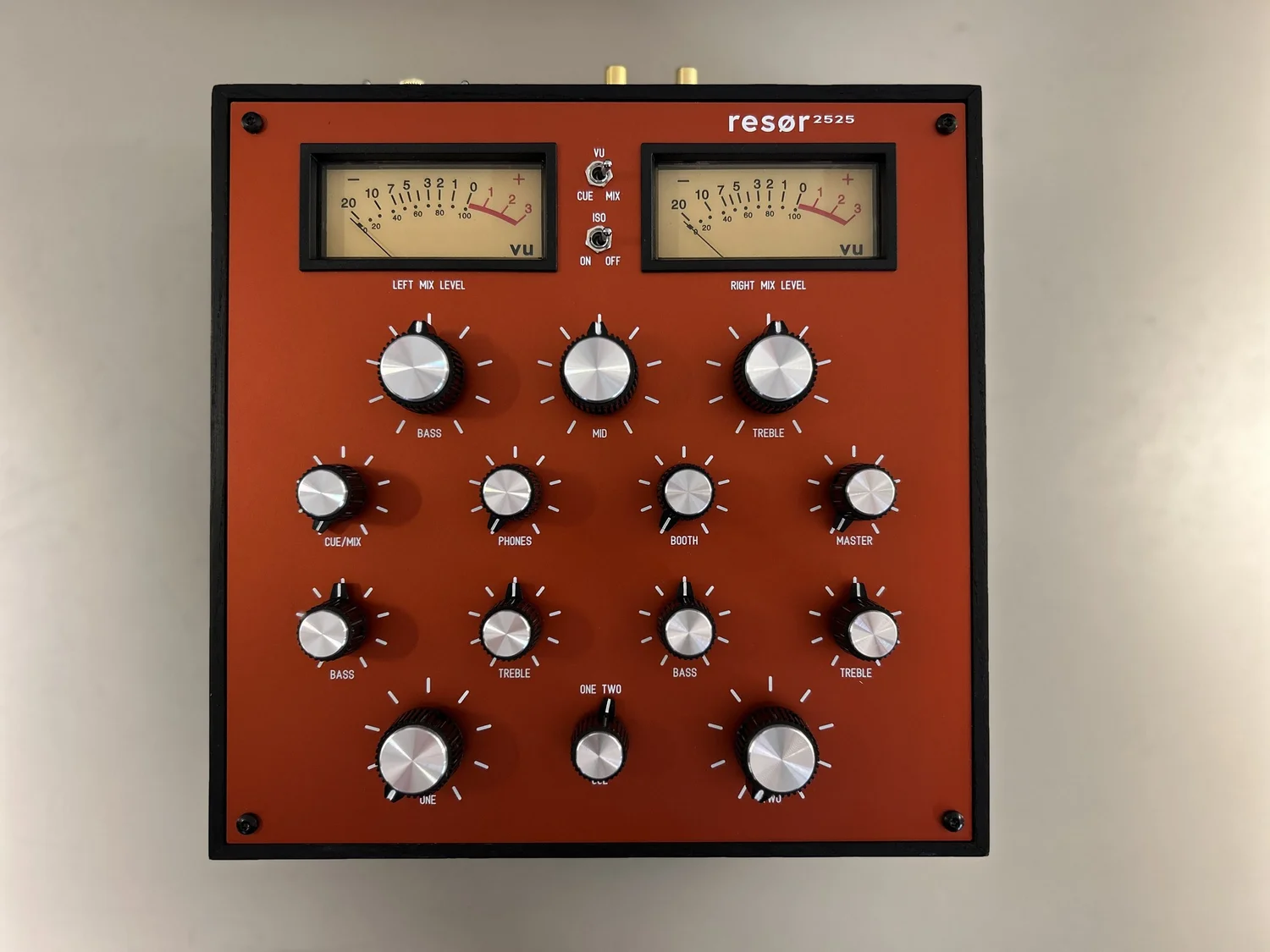 resør electronics - Rotary DJ Mixers handcrafted in Berlin