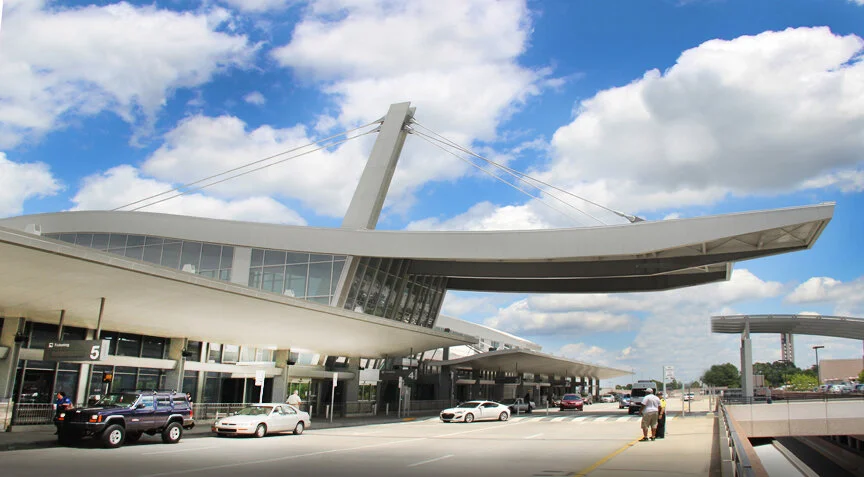RDU Terminal 2 Laminated Wood — Lysaght & Associates