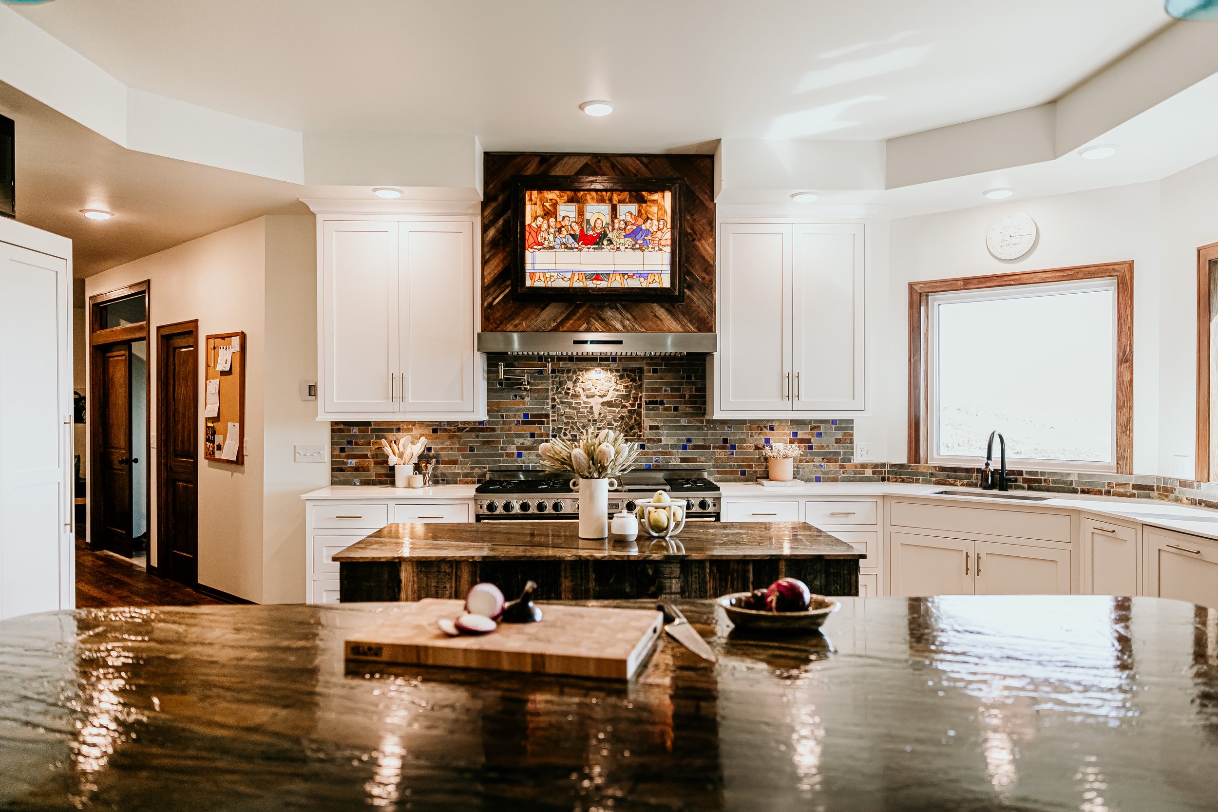 Personalizing Your Kitchen: Unique Design Elements That Reflect Your Style — Helmut Cabinetry