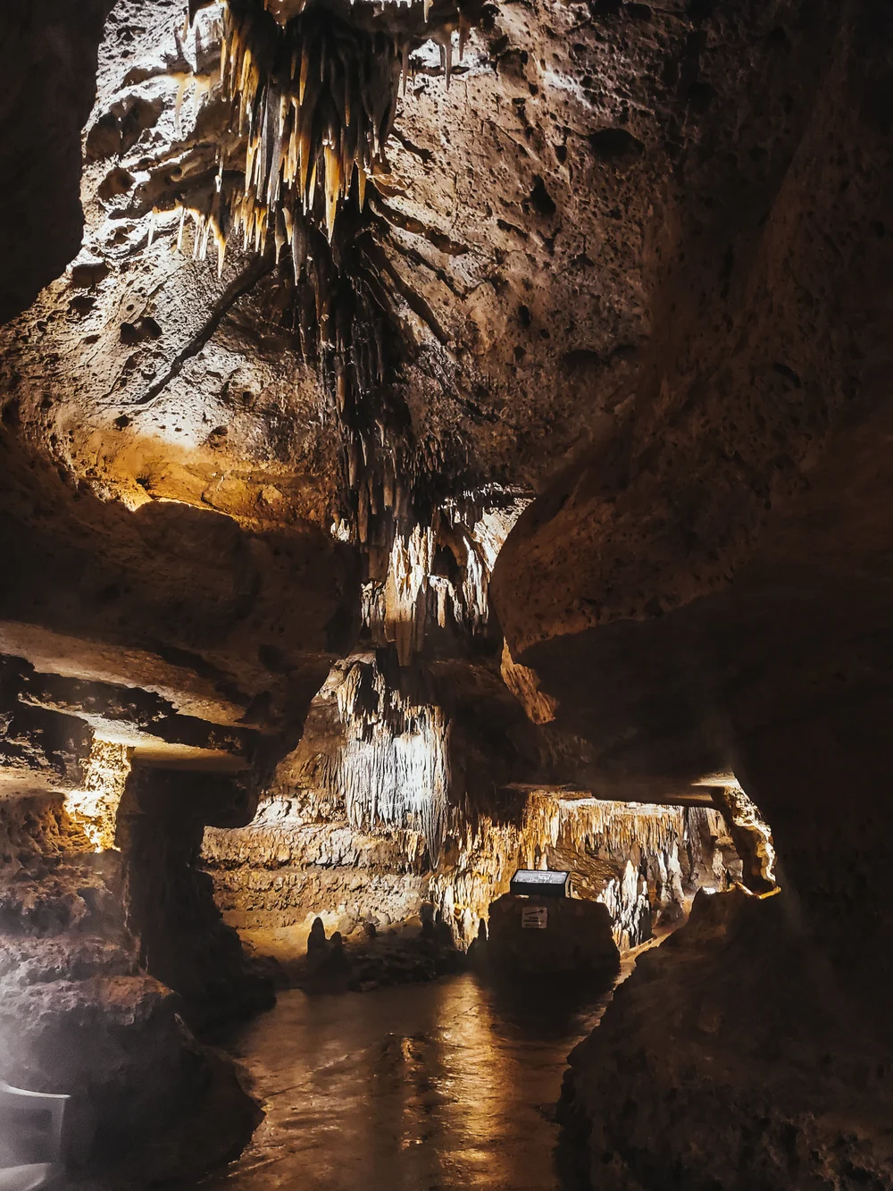 Cave of the Mounds (Wisconsin) — Make it Fun MOM
