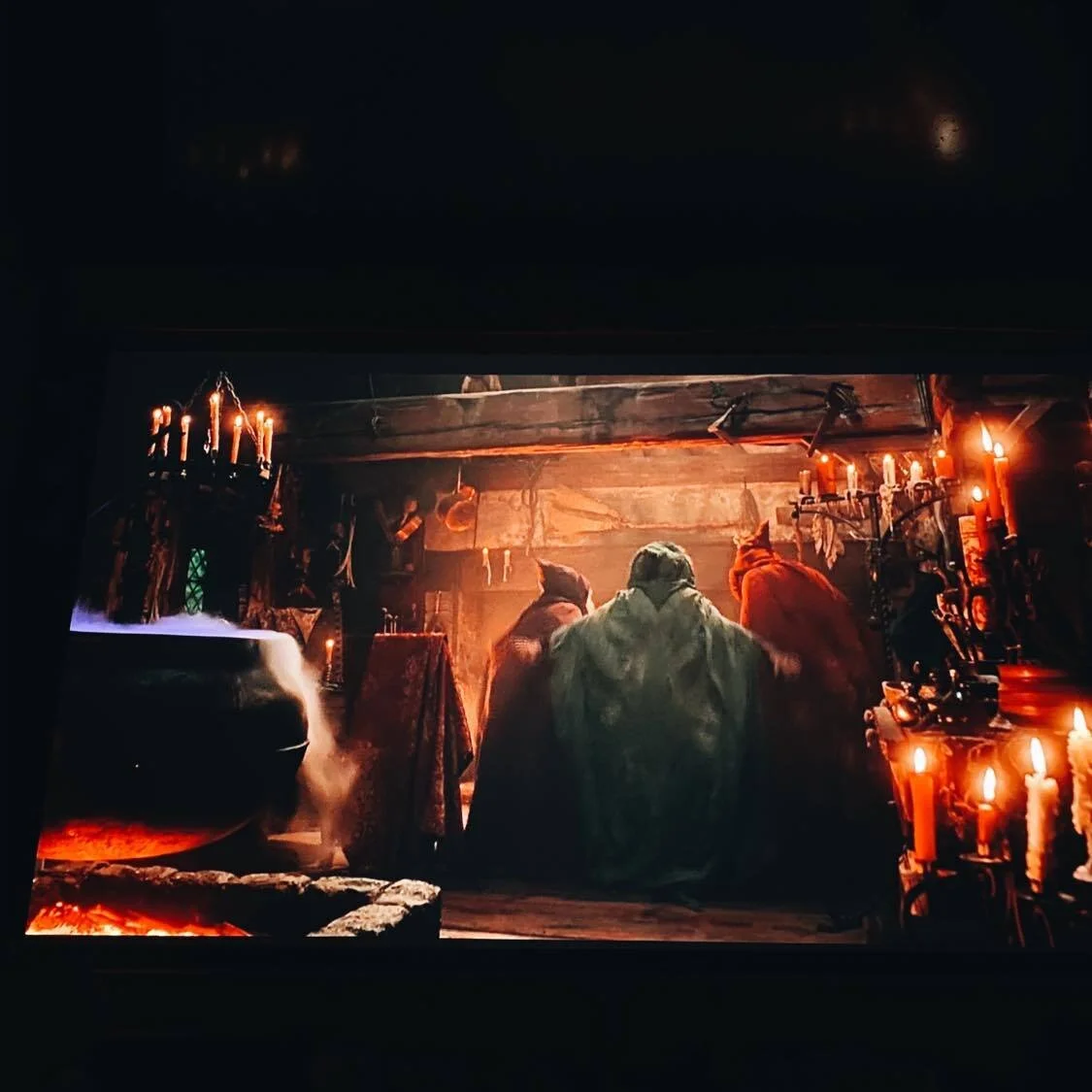 About 1 — 𝔗𝔥𝔢 ℌ𝔞𝔲𝔫𝔱𝔰 ℭ𝔲𝔯𝔦𝔬𝔰𝔦𝔱𝔶 𝓢𝔥𝔬𝔭𝔭𝔢
