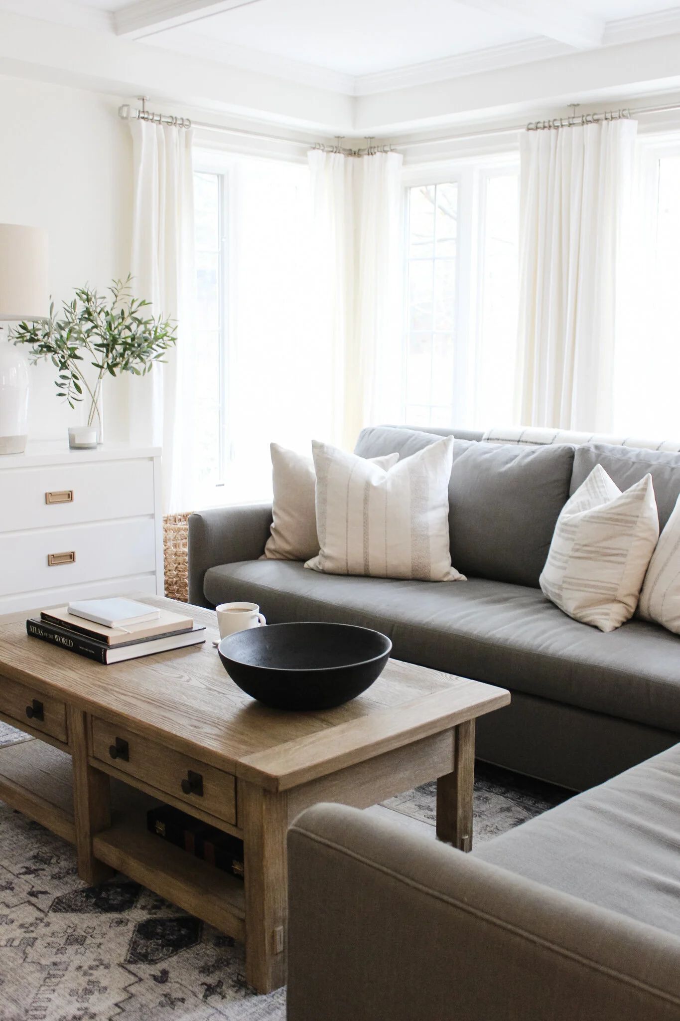 How To Style Like a Pro: Coffee Tables — Tiffany Leigh Design