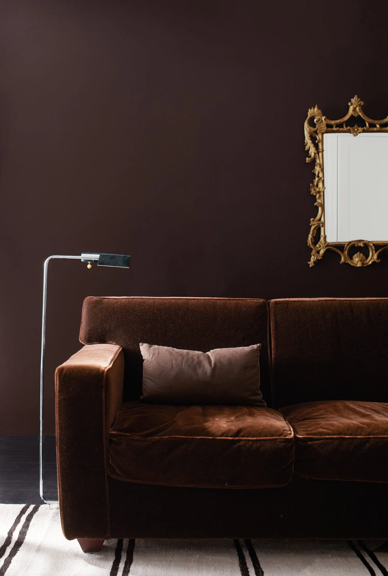 Benjamin Moore Bordeaux Red