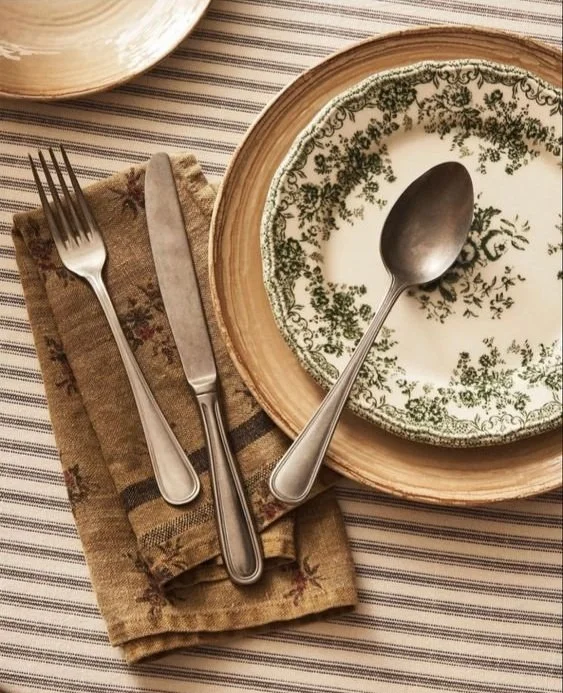 5 Elevated Table Settings For Date Night — Tiffany Leigh Design