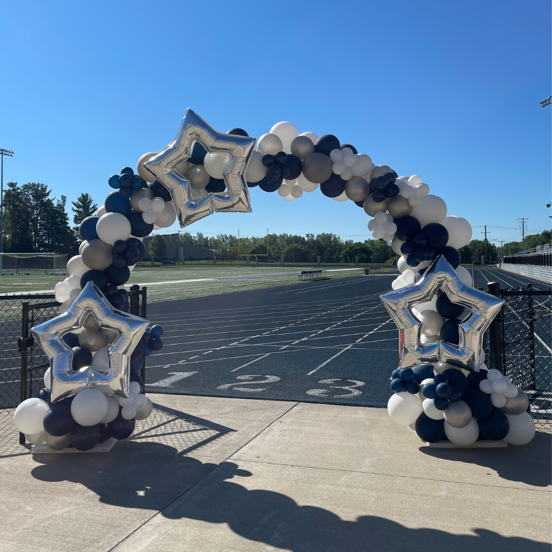 Custom Balloons — Dot & Daisy