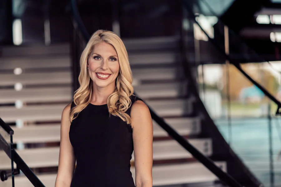 Laura Simon On Air Video Reel — Laura Simon