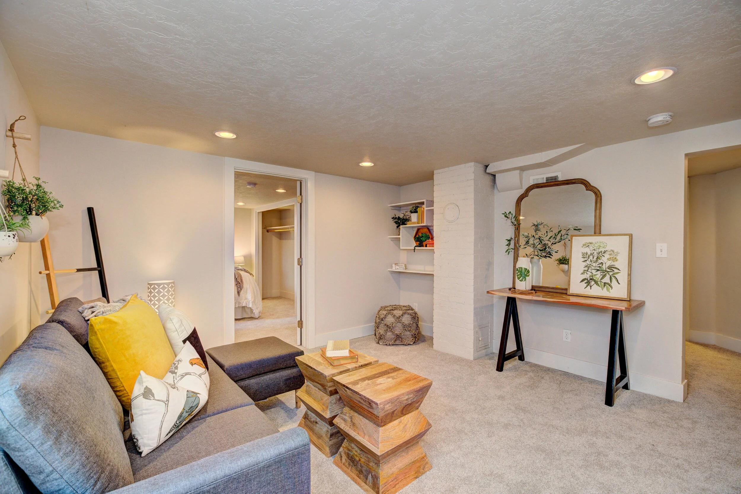 Alex Bobo Real Estate